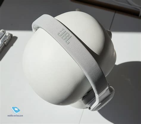 Mobile-review.com Обзор наушников JBL E45BT