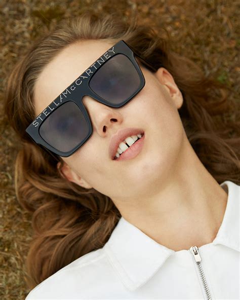 Stella McCartney lança coleção de óculos sustentáveis