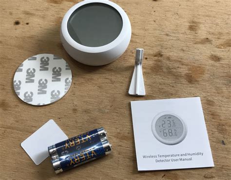 Zigbee temperature/humidity sensor with LCD TS0201 RSH-Z-Bee-HS01 Tuya