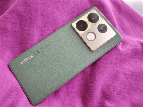 Infinix Note 40 Pro (TEST): Reichhaltiges Zubehör, Lederrückseite und ...