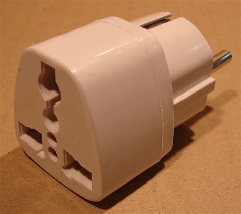 Utazó adapter - Árwill Elektronic