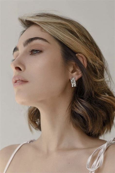 Что вы видите в зеркале с утра? | Peinados, Disenos de unas, Joyeria