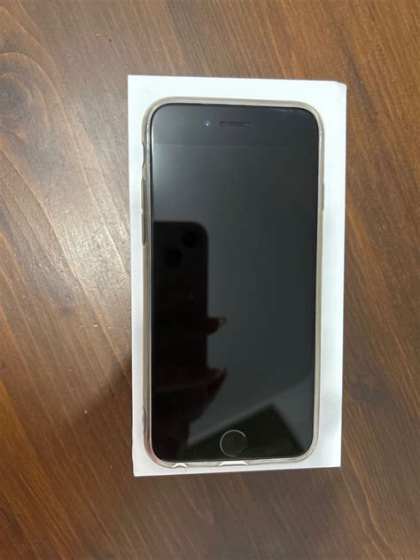 Айфон SE 64GB 2020 гр. Габрово Борово • OLX.bg