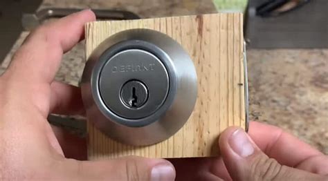What Is a Deadbolt Lock, and What Types of Deadbolt Locks?