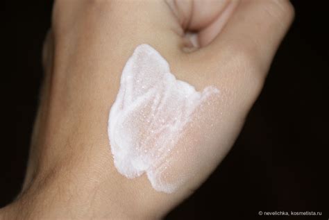 Бюджетный аналог базы от Clarins? Крем-хайлайтер Изумительное сияние от ...