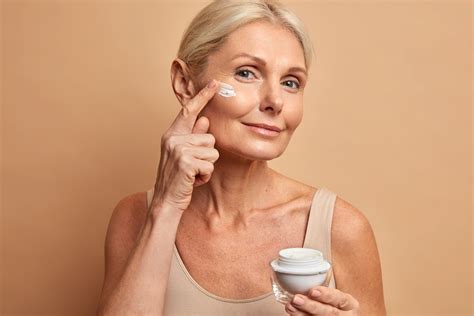 Ultimate Guide to Anti-Aging Creams: Top Picks and Tips for Youthful Skin