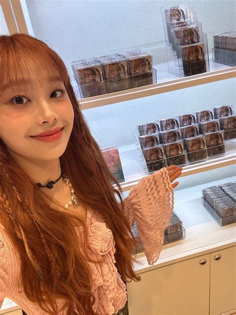 츄 Chuu ¡! | 소녀, 핑크 머리, 팝업 스토어