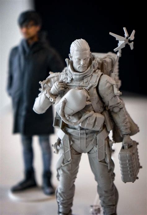Галерея: фигурки персонажа Нормана Ридуса из Death Stranding
