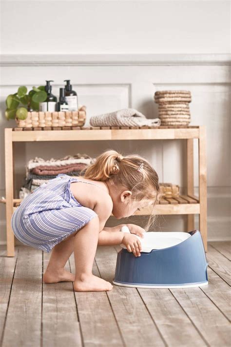 Горшок BabyBjorn Smart Potty Deep Blue купить в интернет-магазине MUM ...