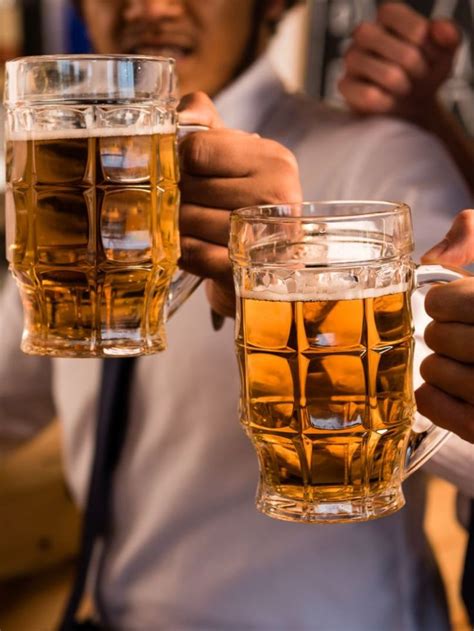 Cheers to the Weekend! | Beer photos, Craft beer ideas, Beer