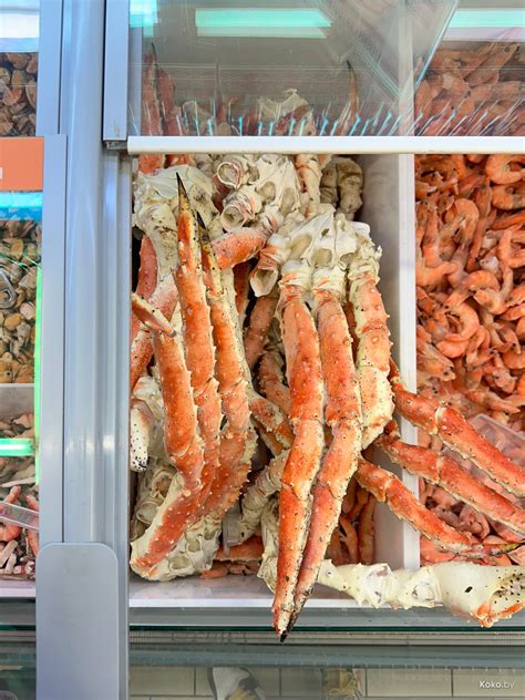 Проверяем, сколько чистого мяса в самом дешёвом крабе Стригуне по 36.99 ...