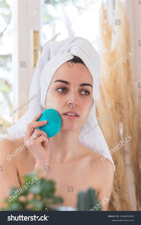 6 Creaner Images, Stock Photos & Vectors | Shutterstock