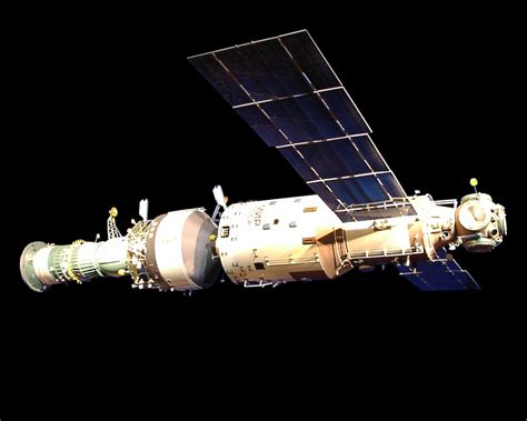 Орбитальная космическая станция Мир/07