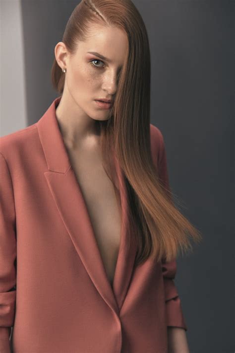 HAUTE COUTURE LUXURY BLOND Shampoo | Estel Professional