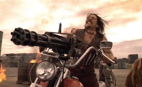 36 New Machete Photos! - FilmoFilia