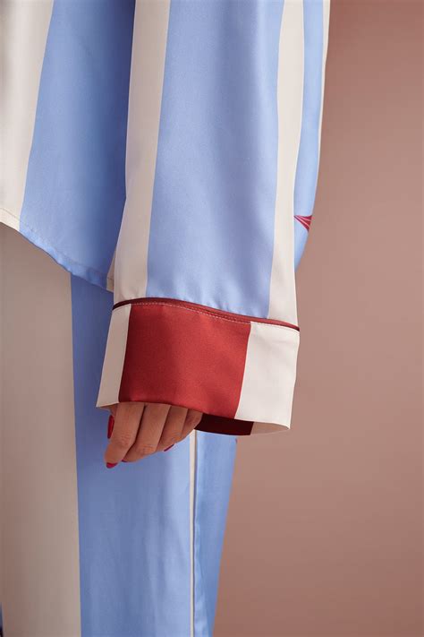 Tops – Karavan Clothing