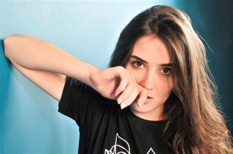 У 18 років я вийшла заміж за 30-річного чоловіка. Від першого шлюбу в ...