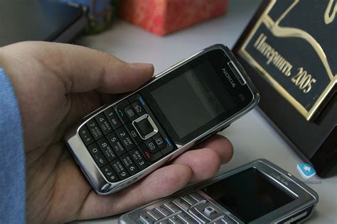 Mobile-review.com Обзор GSM/UMTS-смартфона Nokia E51