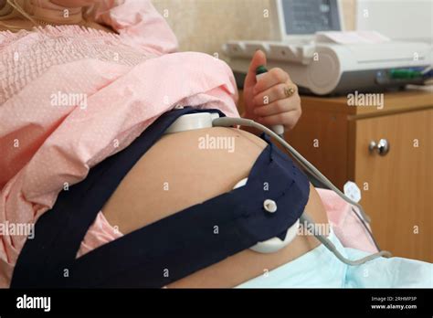 A fetal cardiac monitoring device for pregnant women. Pregnancy cardiac ...