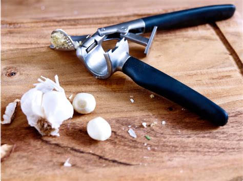 IKEA VARDEFULL- GARLIC PRESS – Lovehome