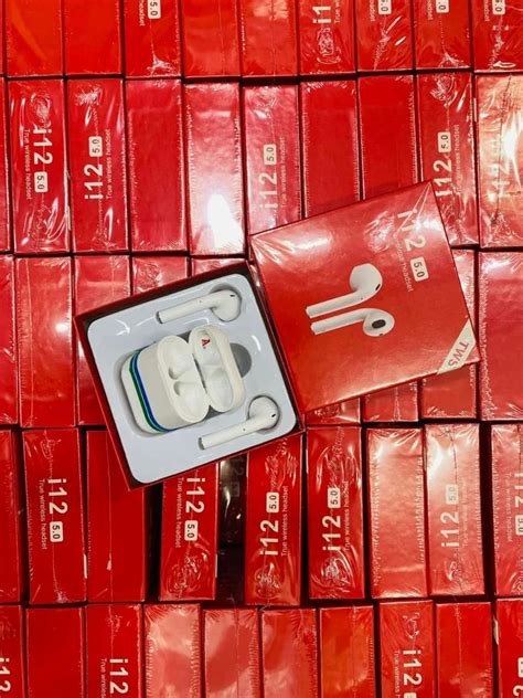 TWS I12 Bluetooth Earbuds at ₹ 115/piece | Earbuds in New Delhi | ID ...