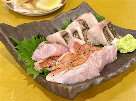 Sashimi Perfect Guide: Savoring Japan's Fresh Raw Fish Delicacy