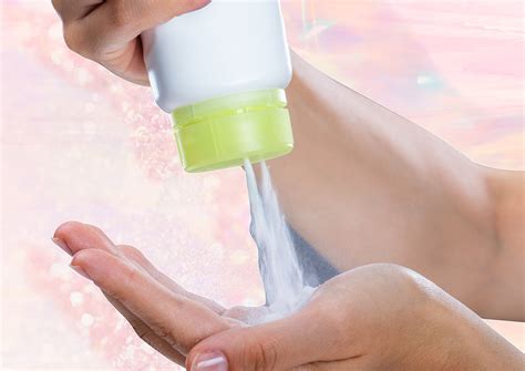 Let's Talk About Talc Powder: What Derms Want You To Know | Blog | HUDA ...