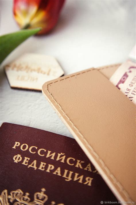Обложка на паспорт и документы с гравировкой из натуральной кожи в ...