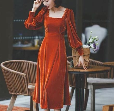 Pin by Padmini on Moda | Long sleeve velvet dress, Long sleeve dress ...
