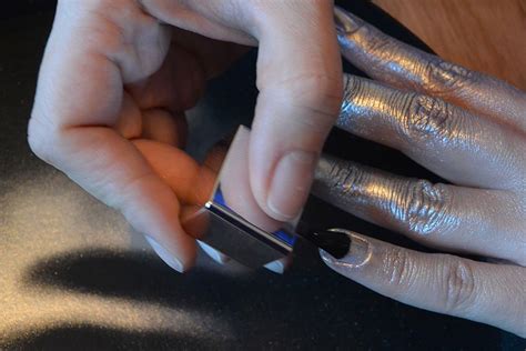 Лак - спрей для ногтей Paint Can: отзыв | Beauty Insider