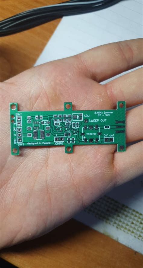 DIY bluetooth jammer, bluetooth jammer - final project