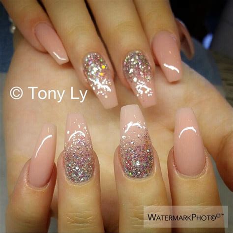 Acrylic Glitter Gel Nail Art