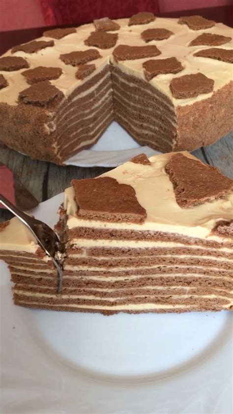 Honigtorte "Korowka": mit Geschmack berühmter Karamellbonbons [Video ...