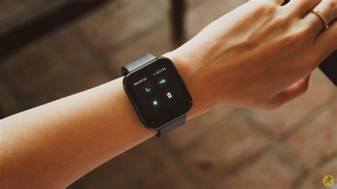Trên tay Realme Watch: Giá rẻ, có đo nhịp tim và chỉ số SPO2