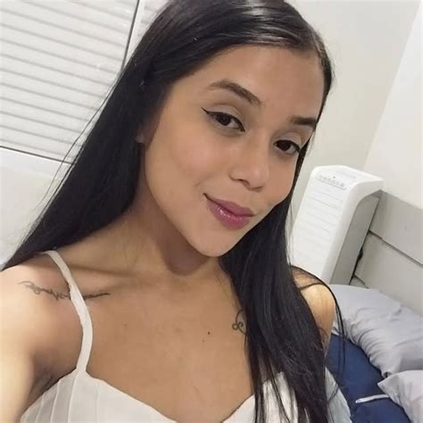 Gabriela Alves (@gabi_alves519) • Threads, Say more