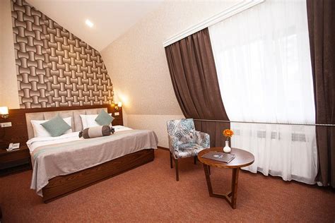 Auroom Hotel Restaurant: Pictures & Reviews - Tripadvisor
