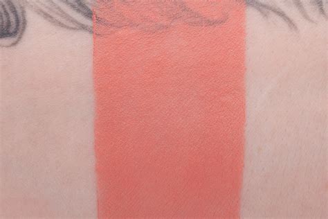 Румяна: лучшие кремовые, компактные и жидкие топ 2021 года | Beauty Insider