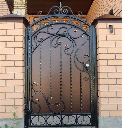 ТОП 8 примеров. Калитка в рамке своими руками
