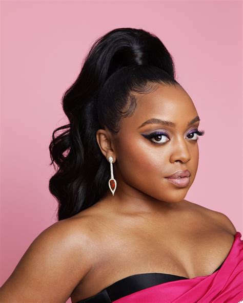 Quinta Brunson Styled with Mielle for the Vanity Fair Oscar Party ...
