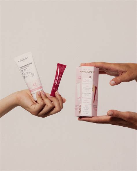 NOVEXPERT SET XMAS GOMMAGE DOUCER +LIP UP – set scrub fytyre+lip per ...