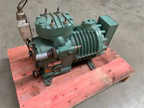 Купить Холодильный компрессор Bitzer 20-4.2 22;14м3/ч: отзывы, фото и ...