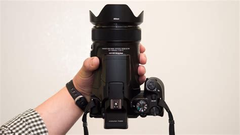 Nikon Coolpix P1000's giant zoom has the reach of a telescope - CNET