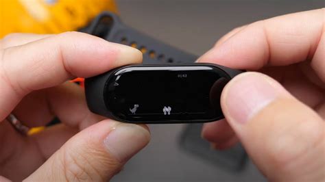 Xiaomi Mi Band 7: Diese Watchfaces verwandeln den Fitness-Tracker in ...
