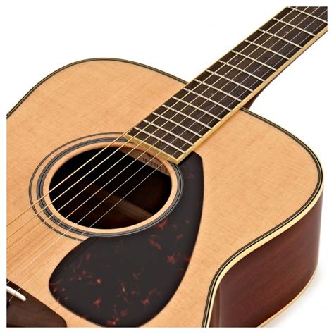 Yamaha FG820 II Acoustic, Natural at Gear4music