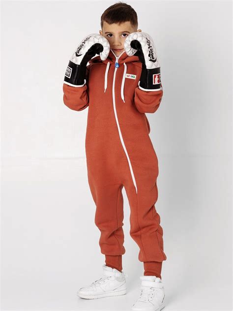 Pin auf boys attire