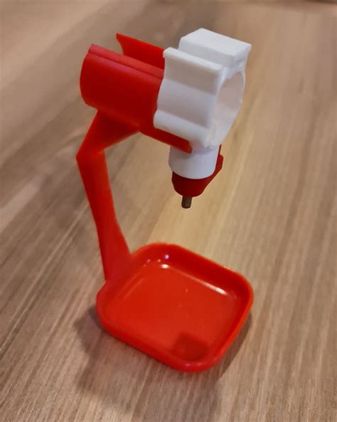 Adapatori.ro » Adăpători pentru păsări - model 1