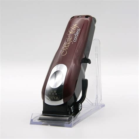 Купить Машинка для стрижки WAHL 8148-016 Magic Clip Cordless 5star red ...