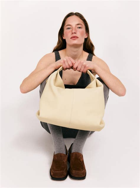 Manu Atelier Official Website