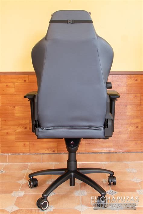 KFA2 GC-03, review: silla de cuero/tela y soporte lumbar ajustable