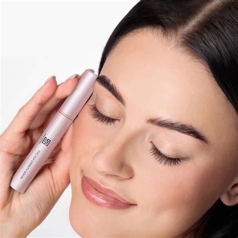 Eyelash Growth Serum – Skin Chemistry Official